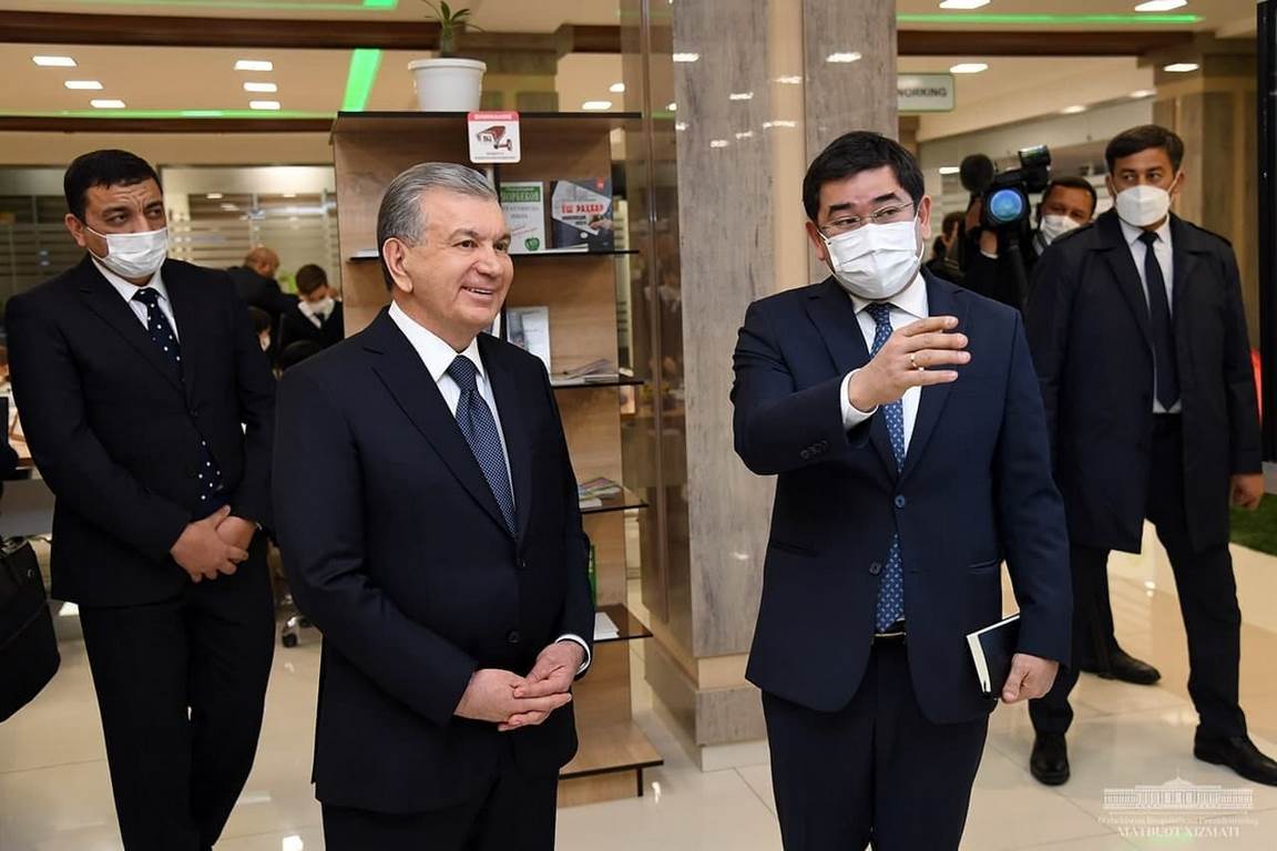 ITPARK - Prezident yosh dasturchilar bilan suhbatlashdi