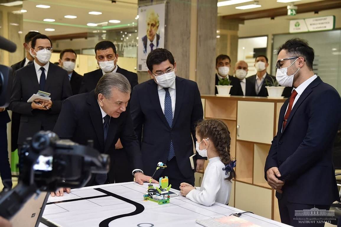 ITPARK - Prezident yosh dasturchilar bilan suhbatlashdi